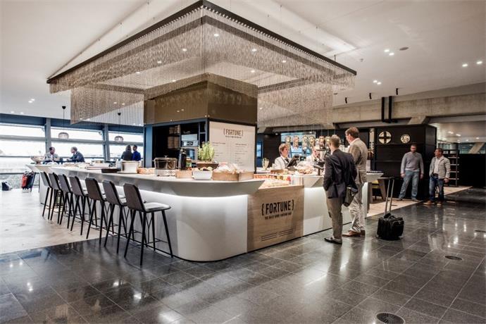 Nieuwe bar geopend in herontwikkeld WTC Schip... | PropertyNL